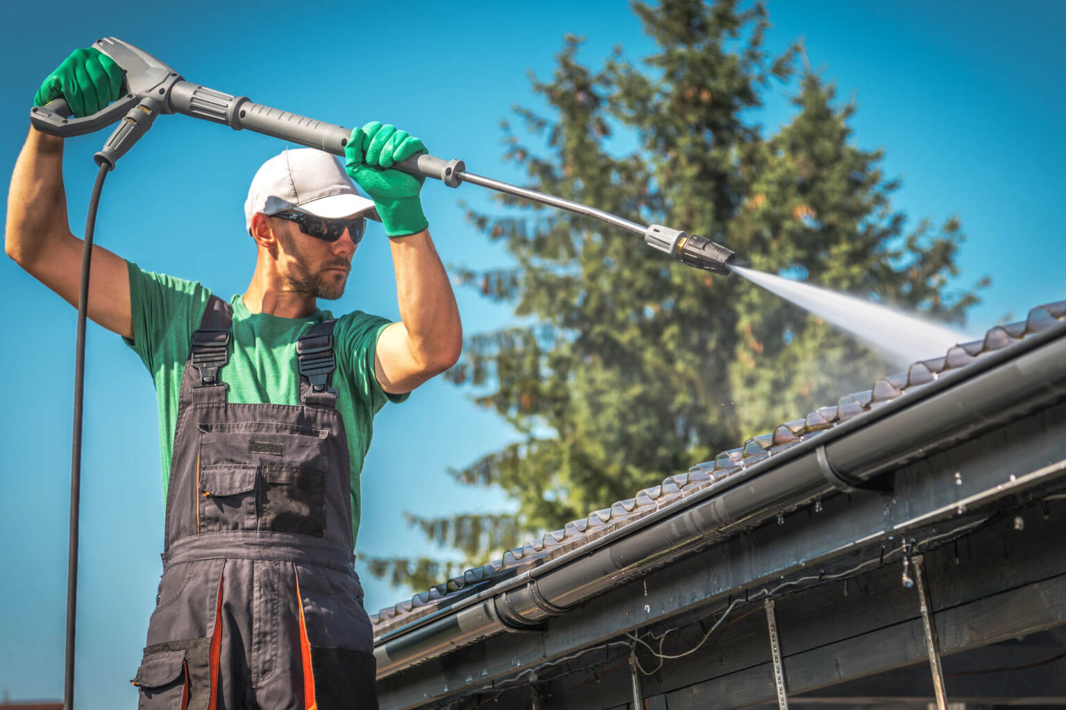 The Complete Guide to Gutter Cleaning & Installation Franchise ...